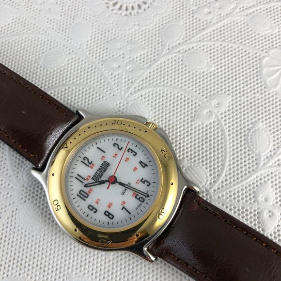 Levi's | Accessories | Vintage Brittania Levi Strauss Brown Strap Watch ...